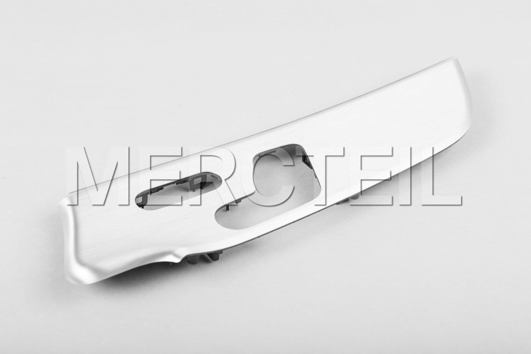 Buy the spare part Mercedes-Benz A1777209001 ornamental molding