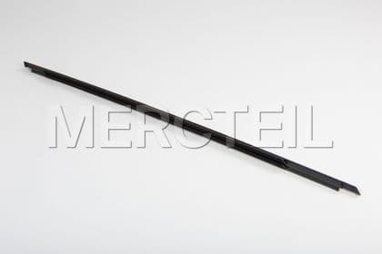 Buy the spare part Mercedes-Benz A1777254300 sealing rail