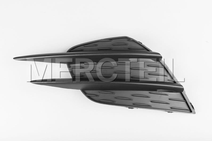 Buy the spare part Mercedes-Benz A1778858300 cover bumper area