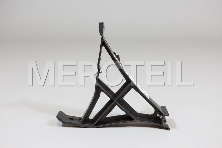 Buy the spare part Mercedes-Benz A1778858601 bracket bumper