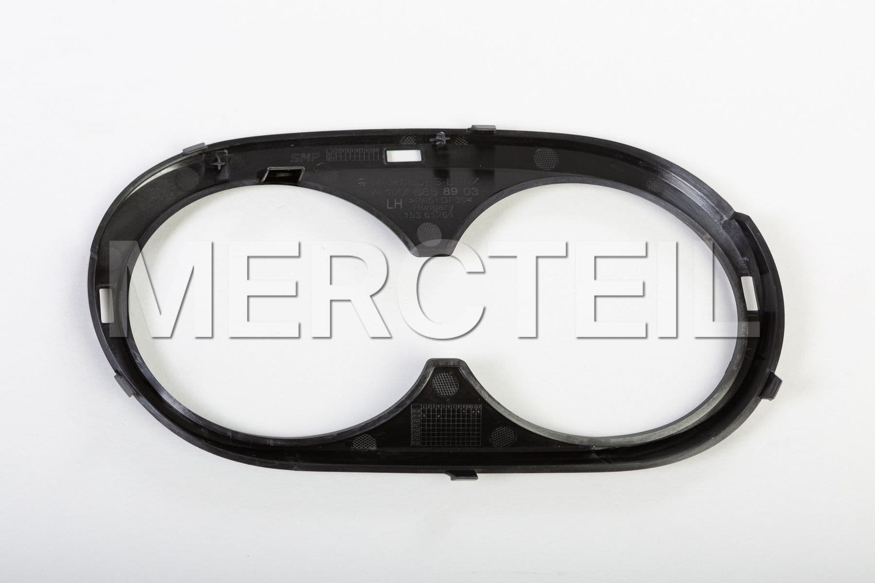 Buy the spare part Mercedes-Benz A1778858903 cover bumper area