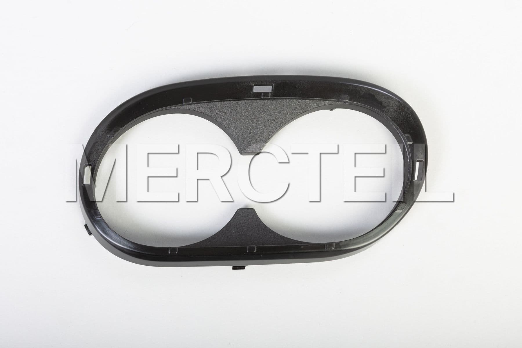 Buy the spare part Mercedes-Benz A1778858903 cover bumper area