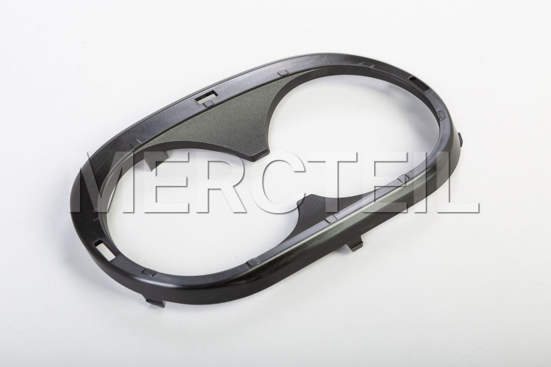 Buy the spare part Mercedes-Benz A1778859003 cover bumper area