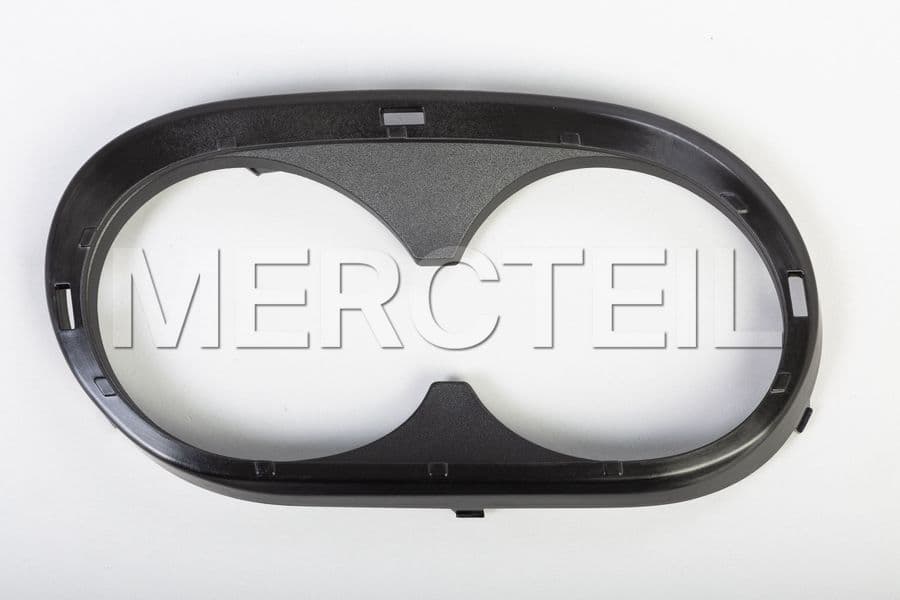 Buy the spare part Mercedes-Benz A1778859003 cover bumper area
