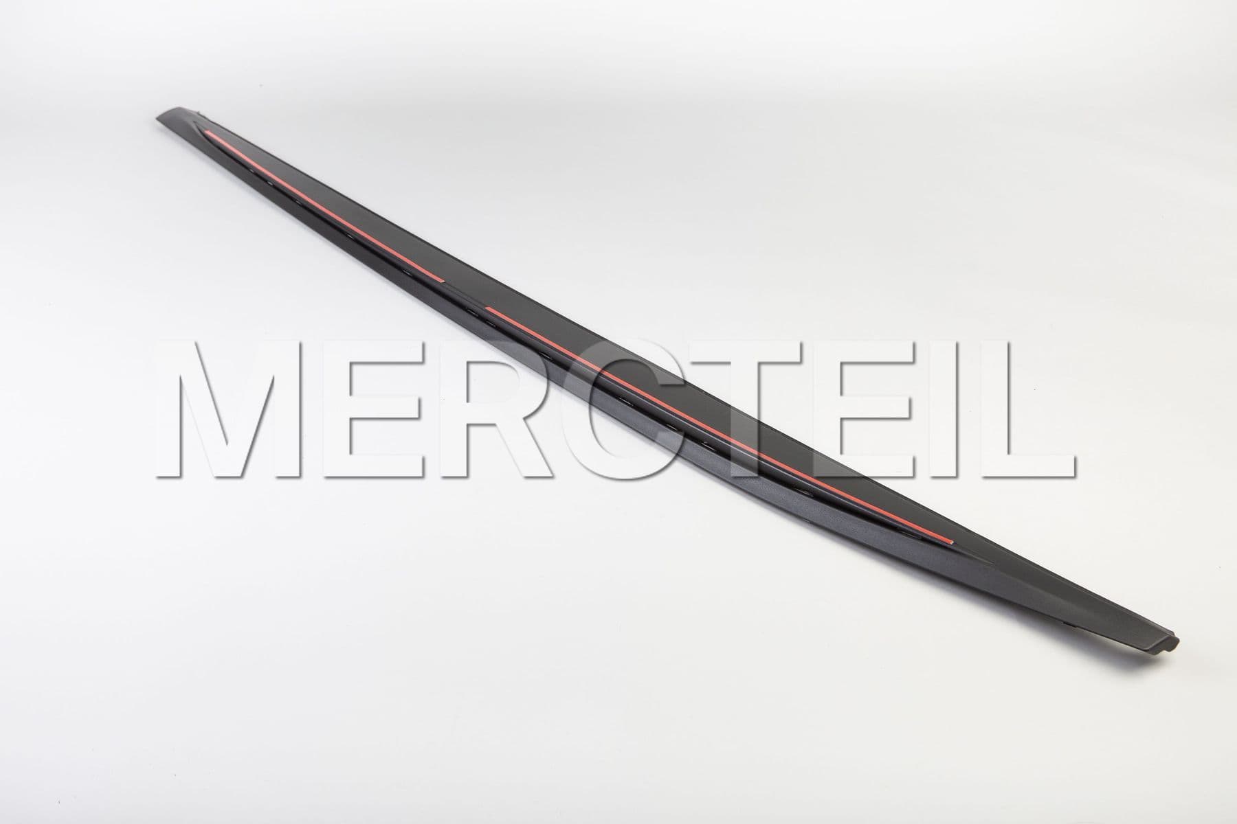 Buy the spare part Mercedes-Benz A1906981000 trim longitudinal member