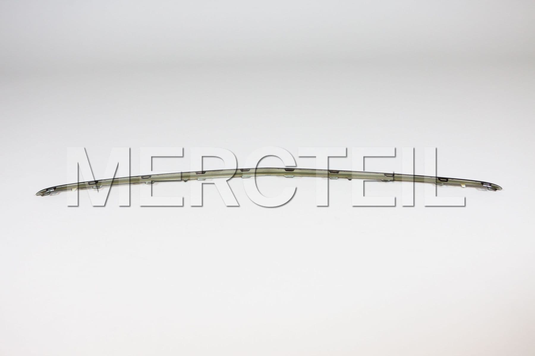 Buy the spare part Mercedes-Benz A1908853901 ornamental molding