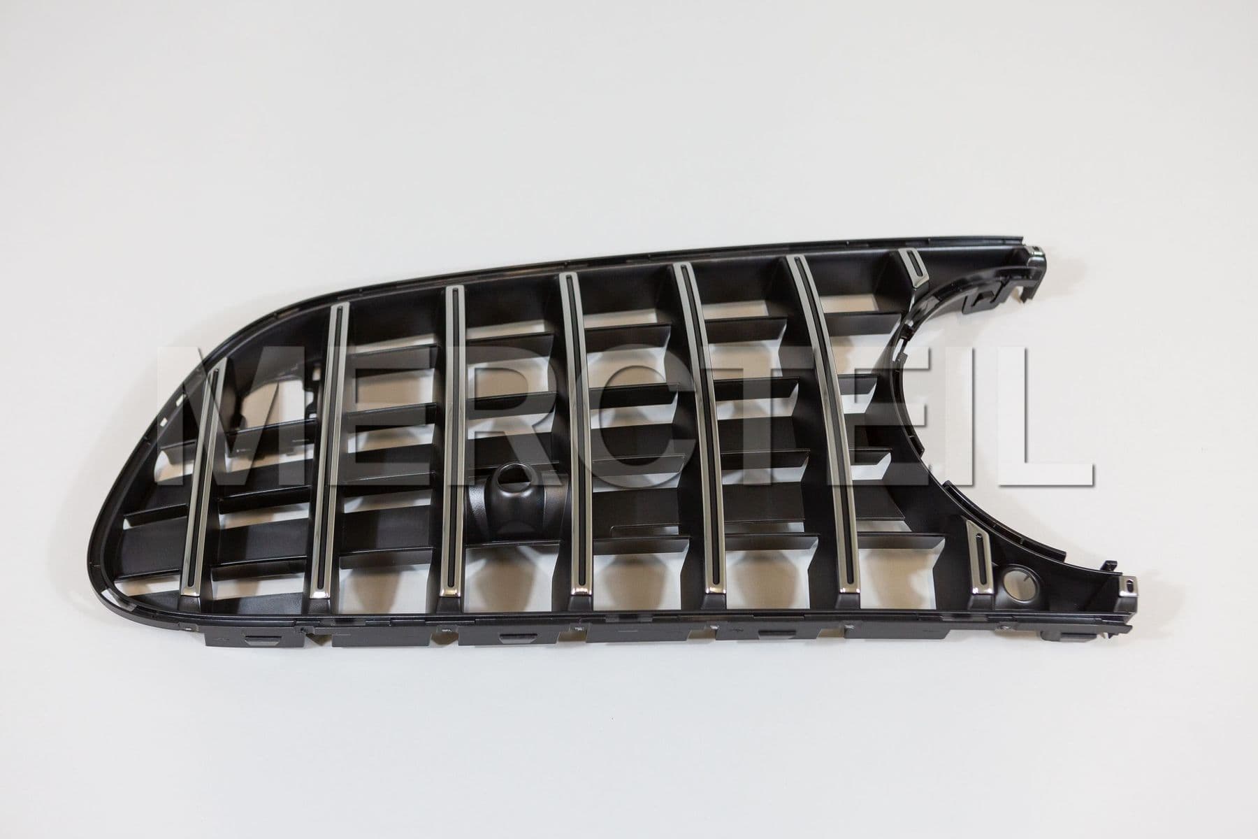 Buy the spare part Mercedes-Benz A1908855002 ventilation grille