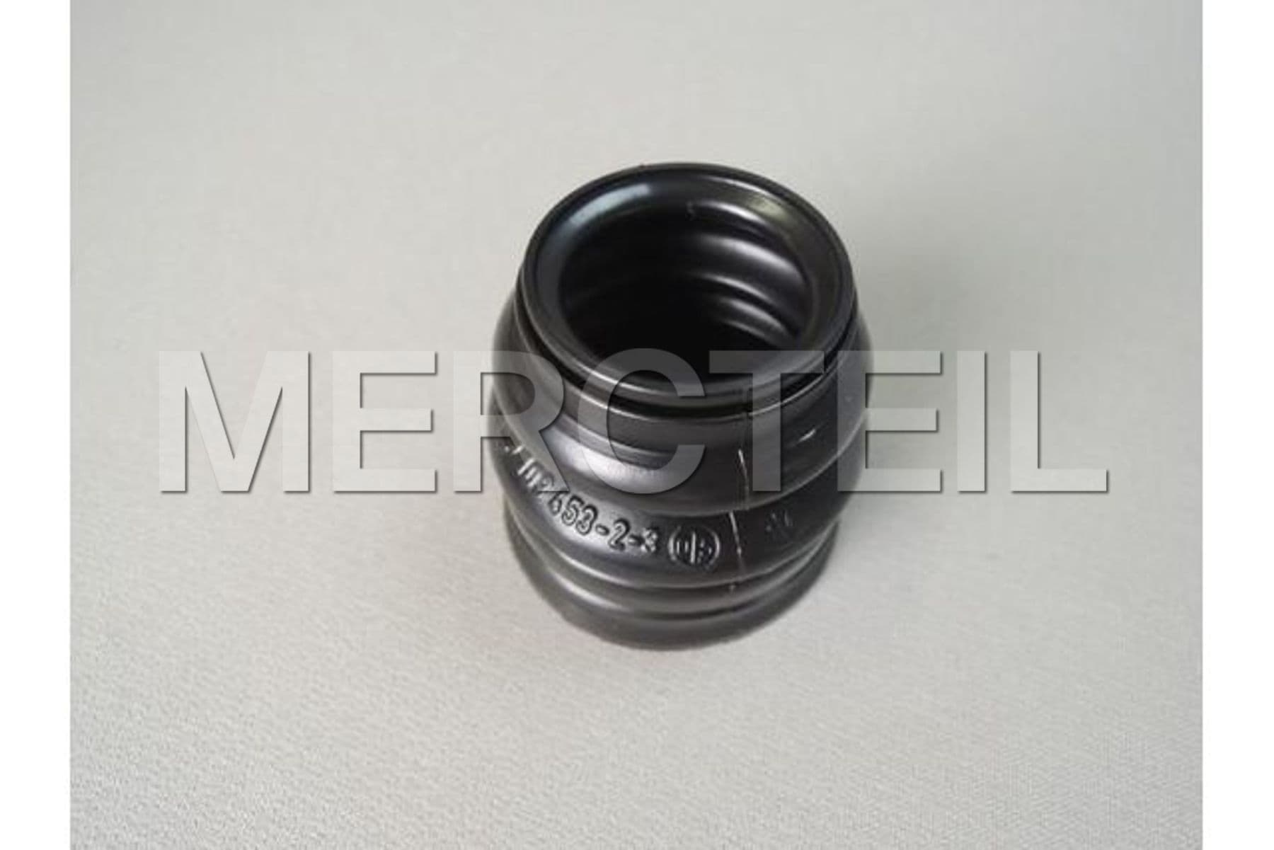 Buy the spare part Mercedes-Benz A2024110497 boot