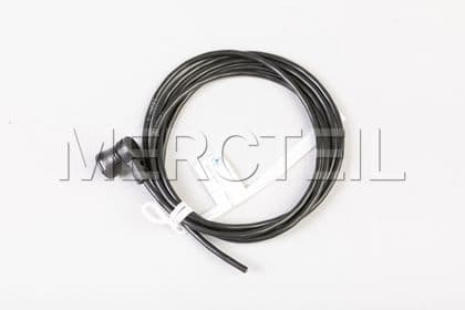Buy the spare part Mercedes-Benz A2025406081 plug socket