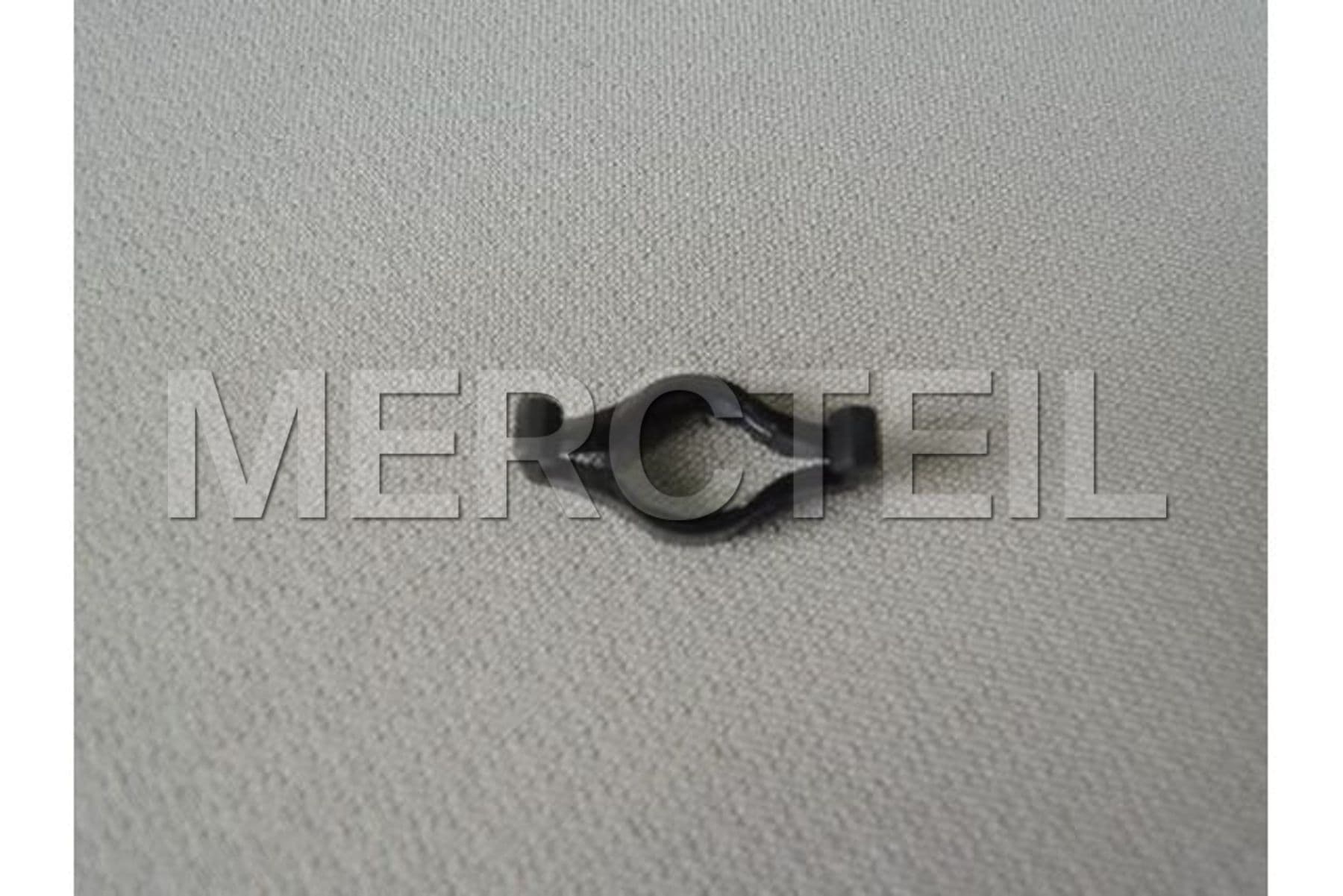 Buy the spare part Mercedes-Benz A2029880578 clip
