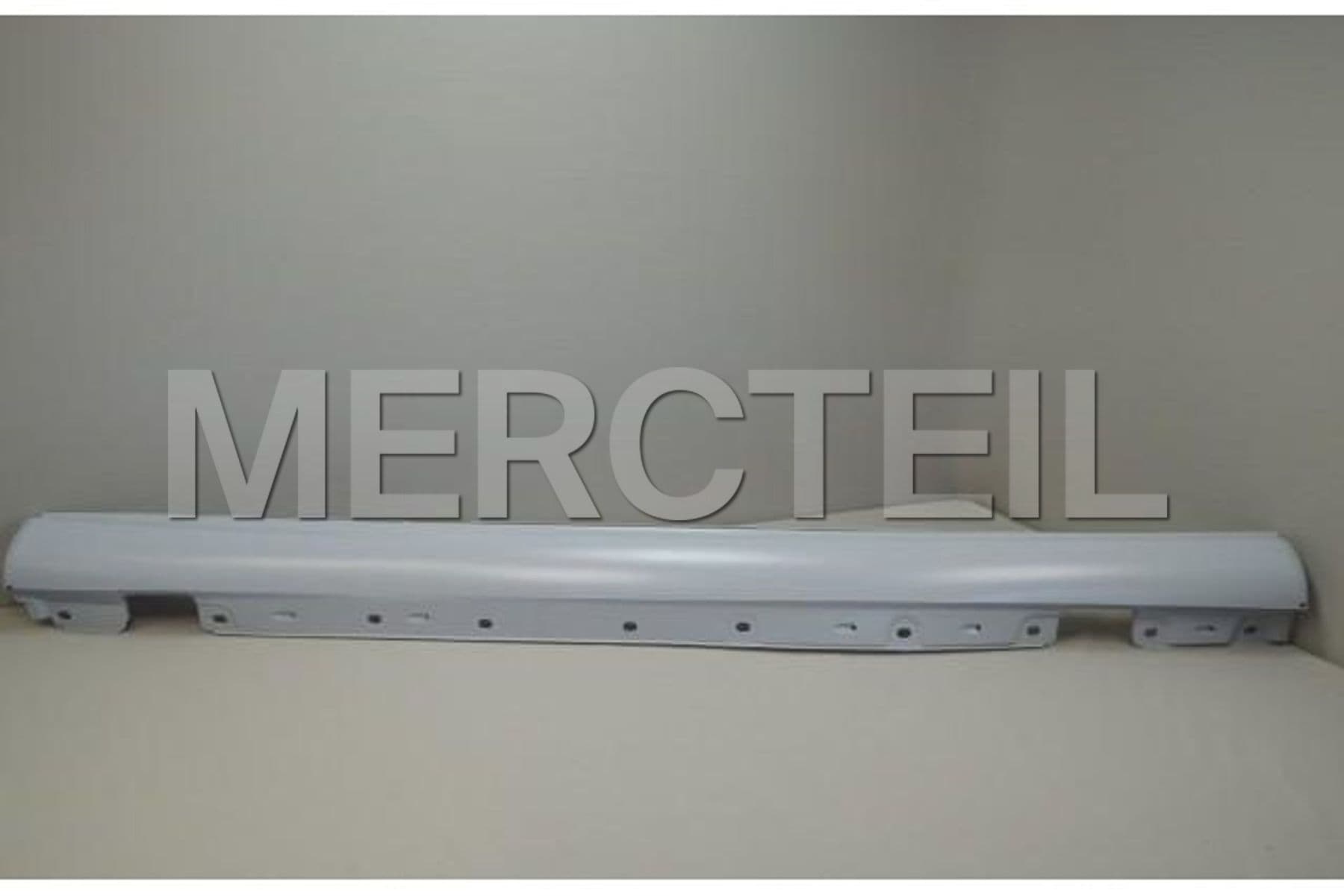 Buy the spare part Mercedes-Benz A2036981654 panelling