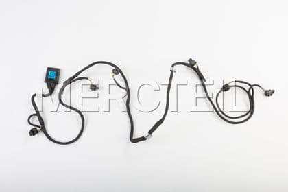 Buy the spare part Mercedes-Benz A2045400608 cable harness