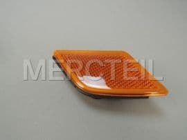 Buy the spare part Mercedes-Benz A2048200121 exterior lamp