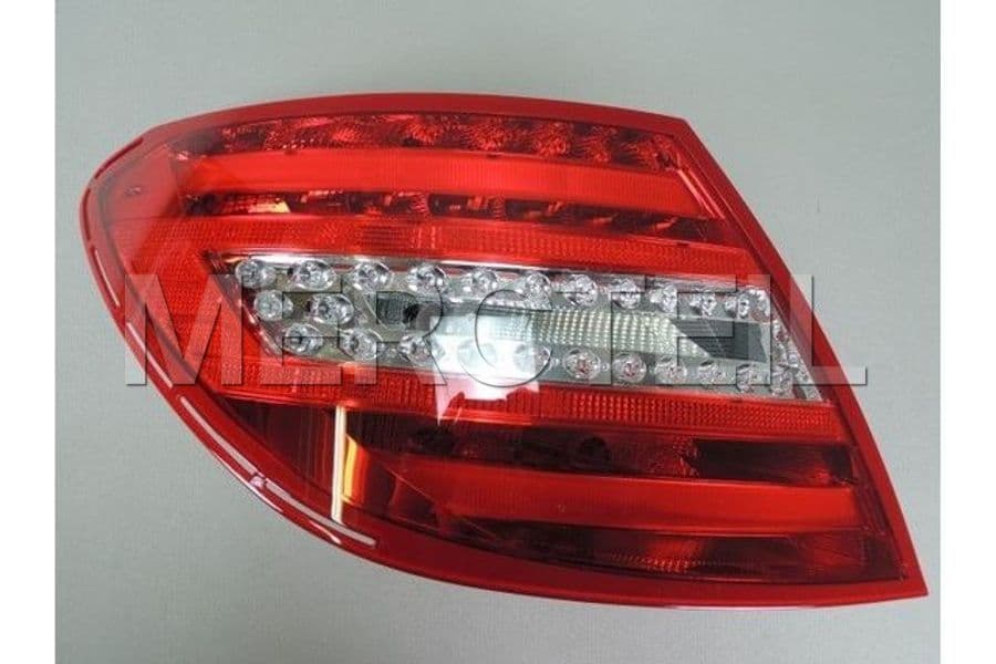 Buy the spare part Mercedes-Benz A2049060203 rear lamp combination