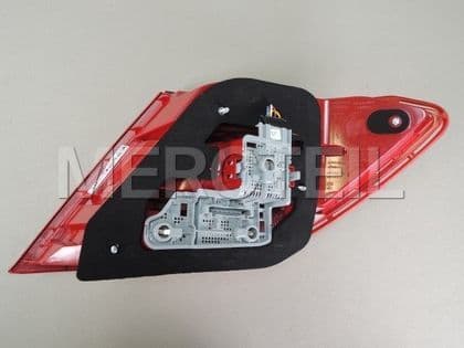 Buy the spare part Mercedes-Benz A2049060203 rear lamp combination
