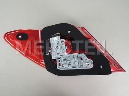 Buy the spare part Mercedes-Benz A2049060503 rear lamp combination