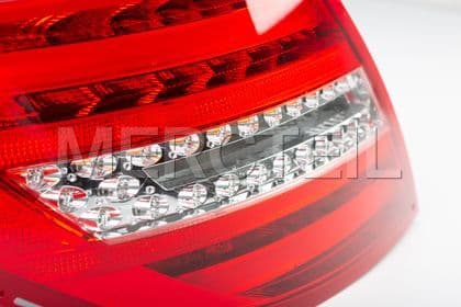 Buy the spare part Mercedes-Benz A2049060603 rear lamp combination