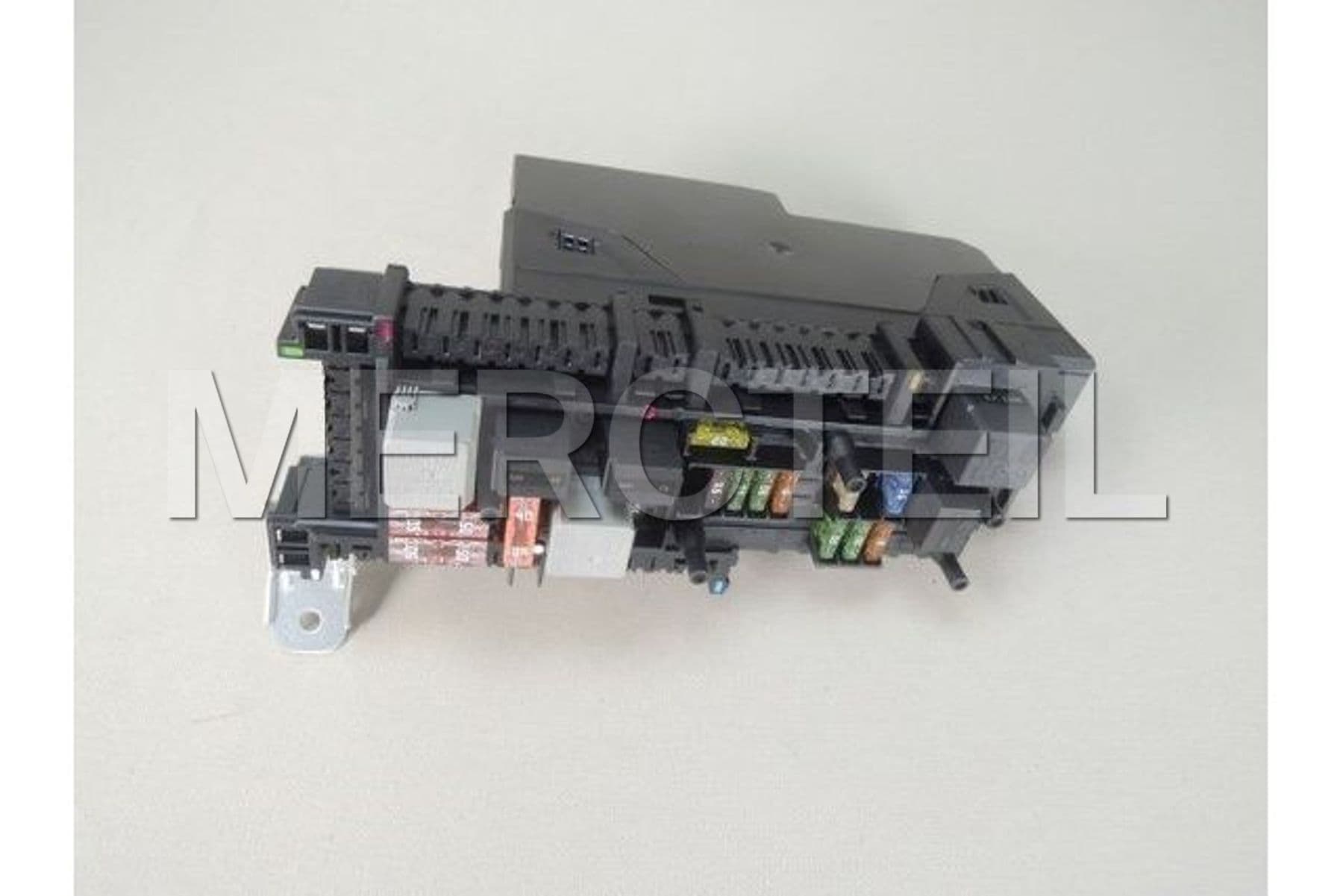 Buy the spare part Mercedes-Benz A2049065602 electrical basic module