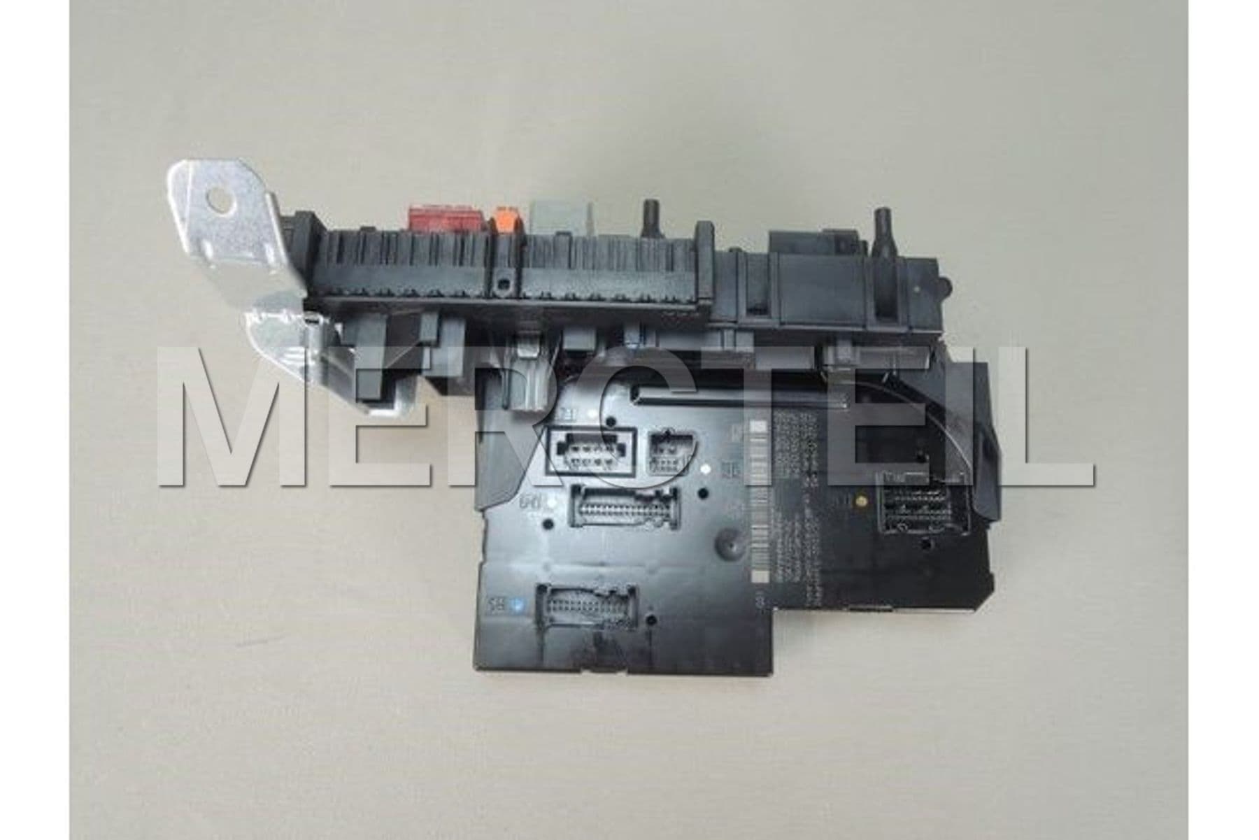 Buy the spare part Mercedes-Benz A2049065602 electrical basic module
