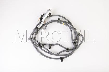 Buy the spare part Mercedes-Benz A205470090064 additive line
