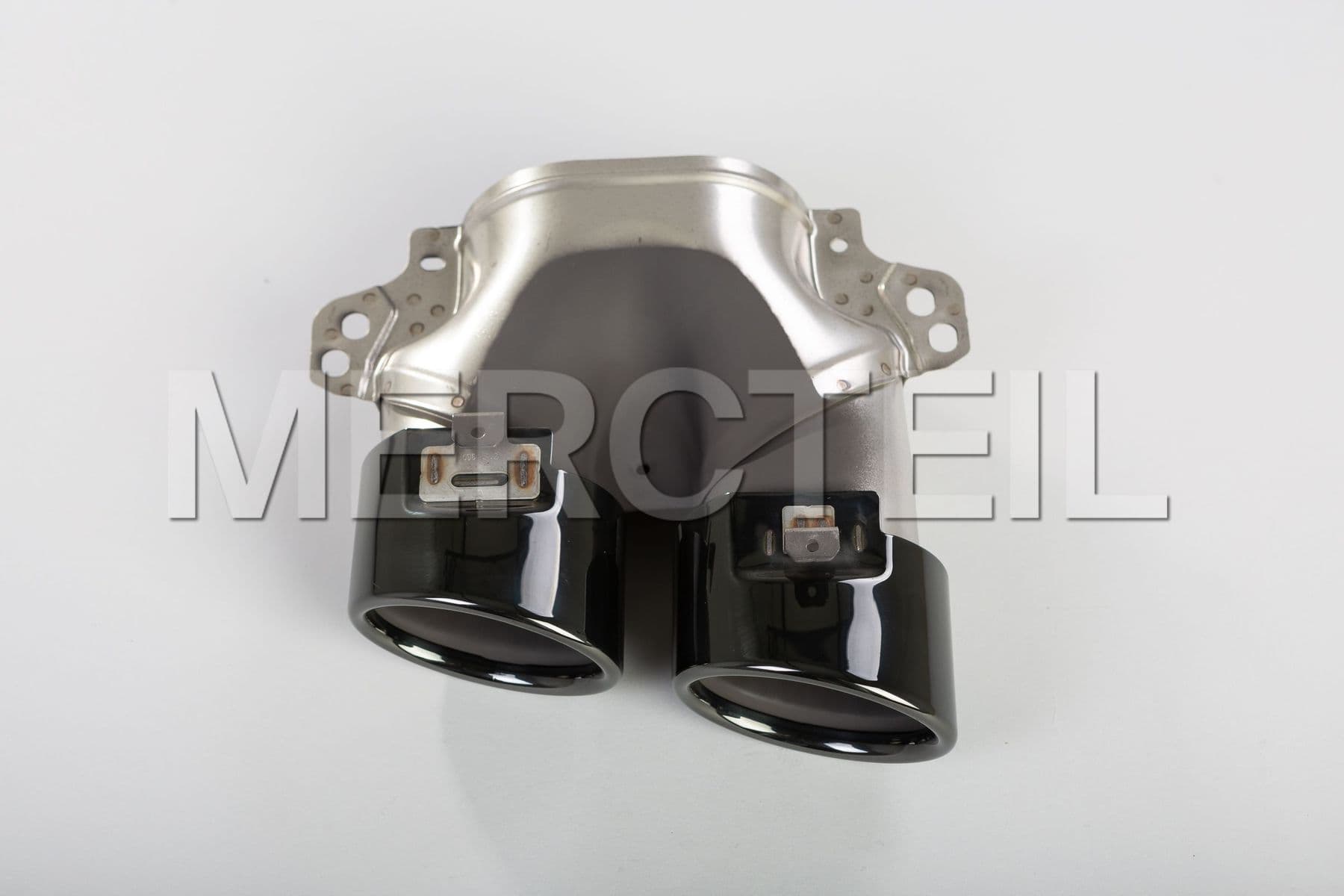 Buy the spare part Mercedes-Benz A2054904103 tail pipe cover