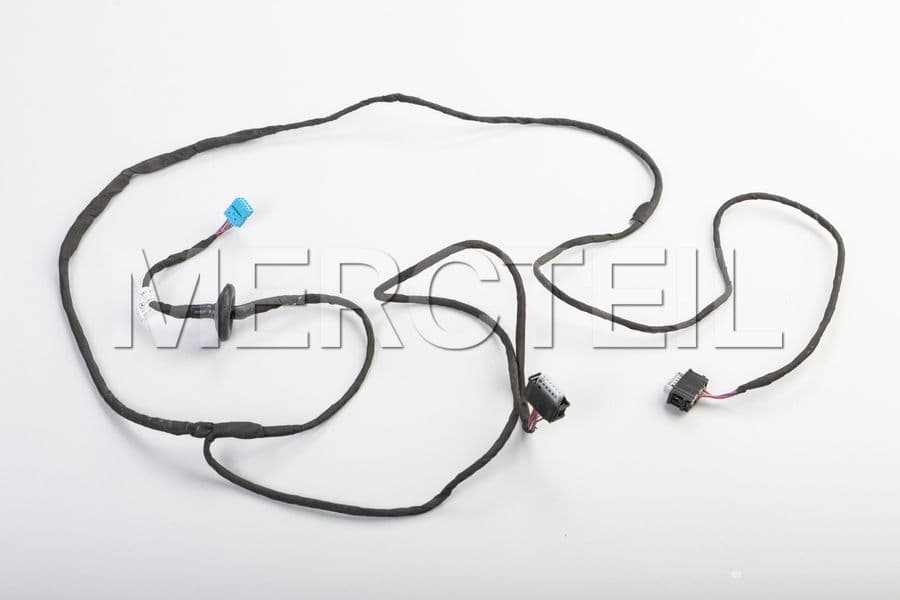 Buy the spare part Mercedes-Benz A2055402000 electrical wiring harness