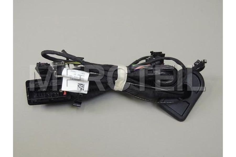Buy the spare part Mercedes-Benz A2055406001 electrical wiring harness