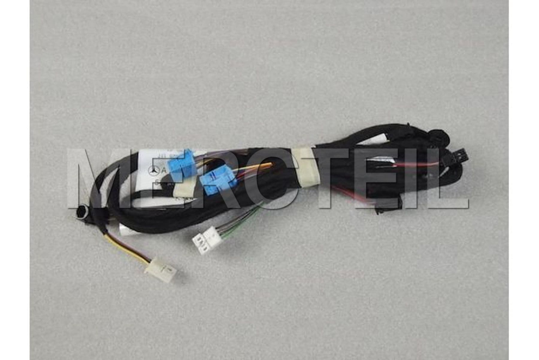 Buy the spare part Mercedes-Benz A2055408709 electrical wiring harness