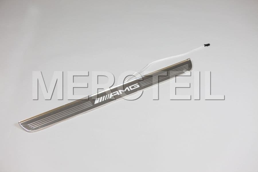 Buy the spare part Mercedes-Benz A2056809108 cover rail