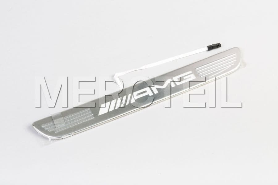 Buy the spare part Mercedes-Benz A2056809610 cover rail