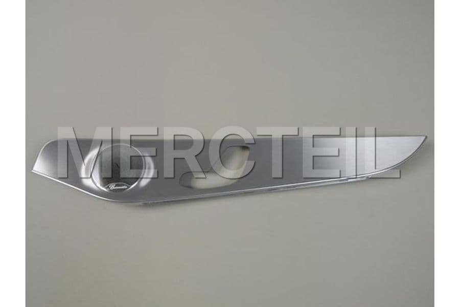 Buy the spare part Mercedes-Benz A2057208008 moulding