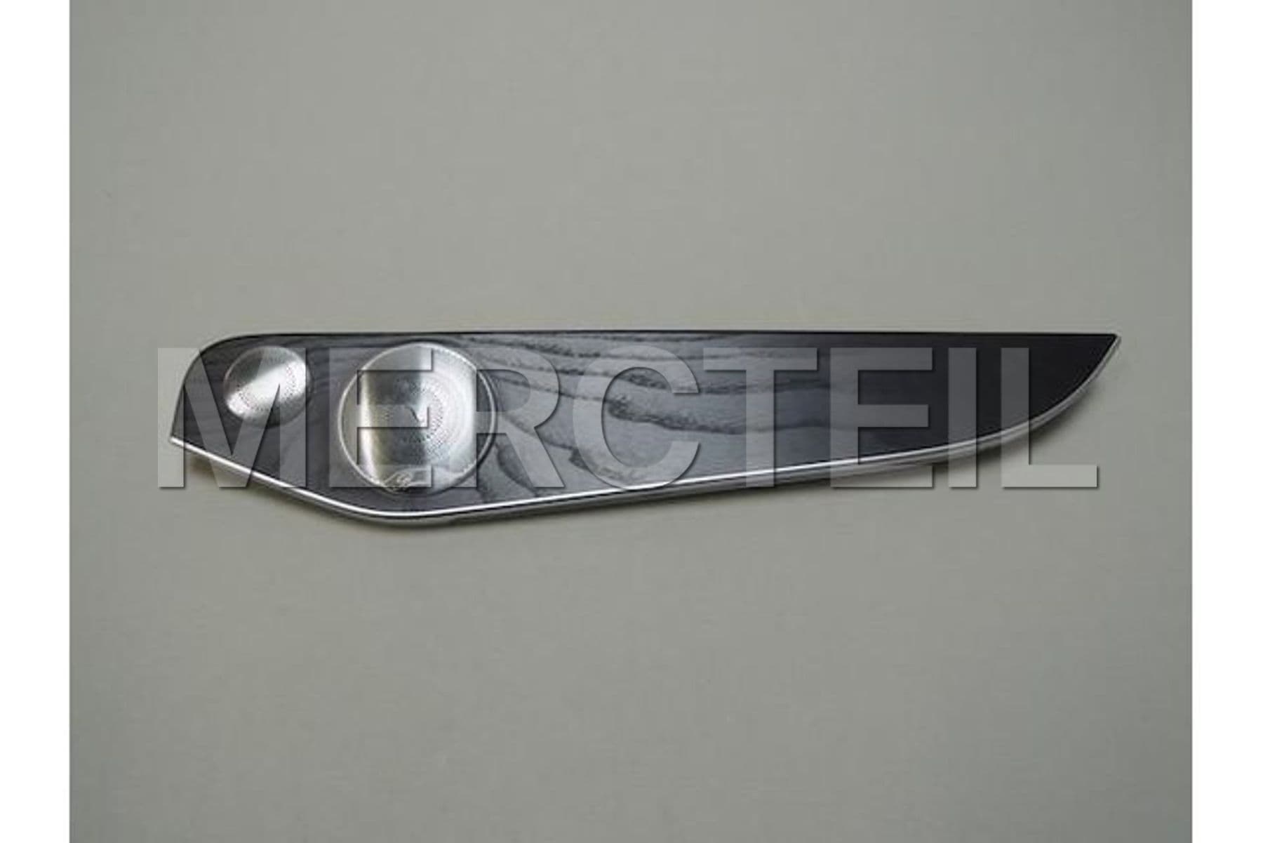 Buy the spare part Mercedes-Benz A2057308022 moulding