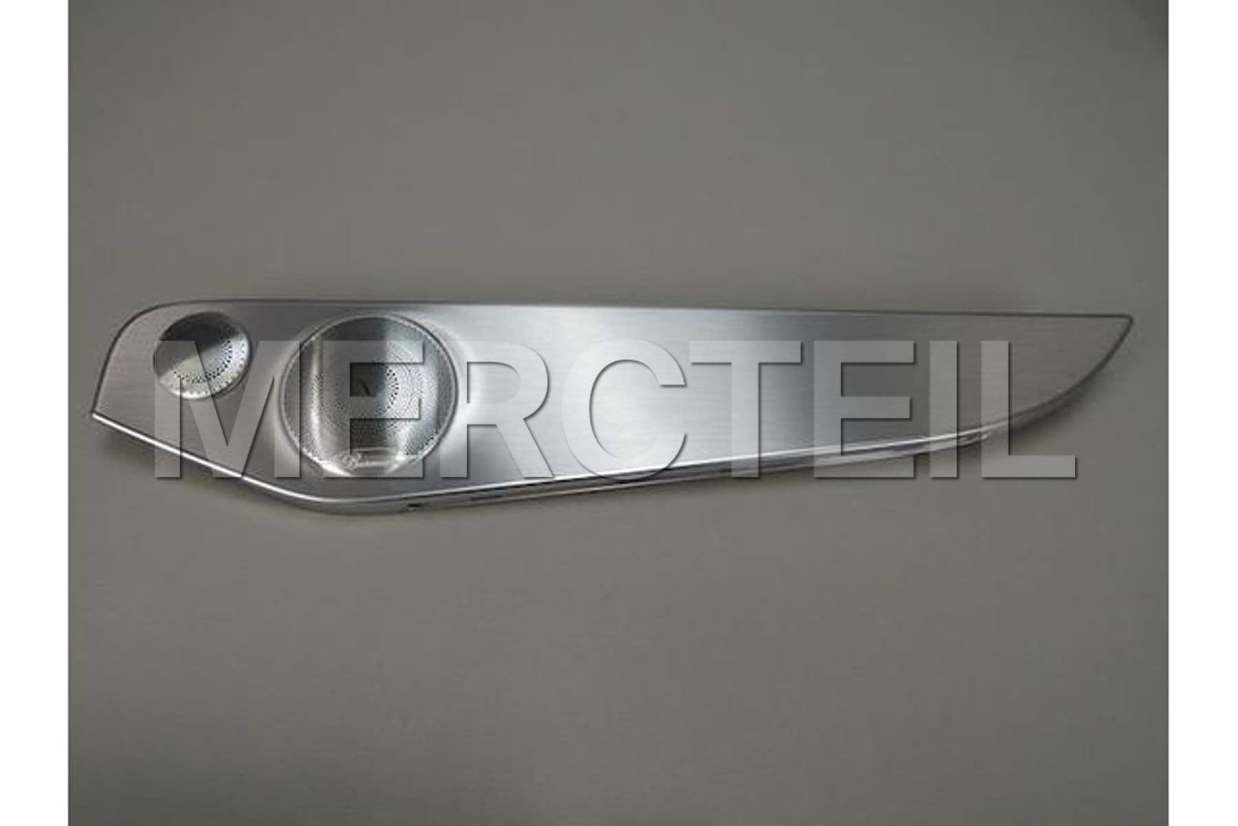 Buy the spare part Mercedes-Benz A2057308622 moulding