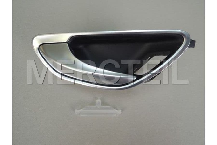 Buy the spare part Mercedes-Benz A20576001009051 internal actuation