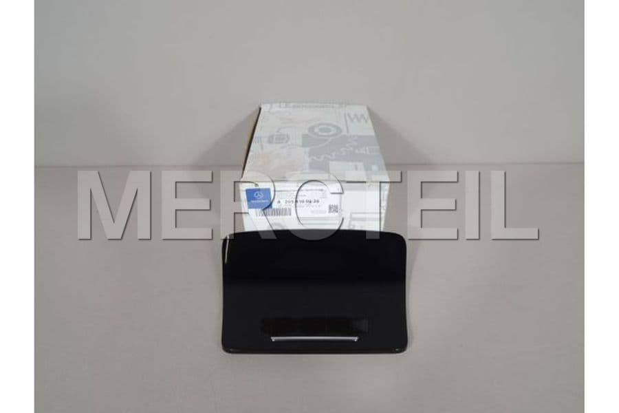Buy the spare part Mercedes-Benz A2058100636 cover ashtray