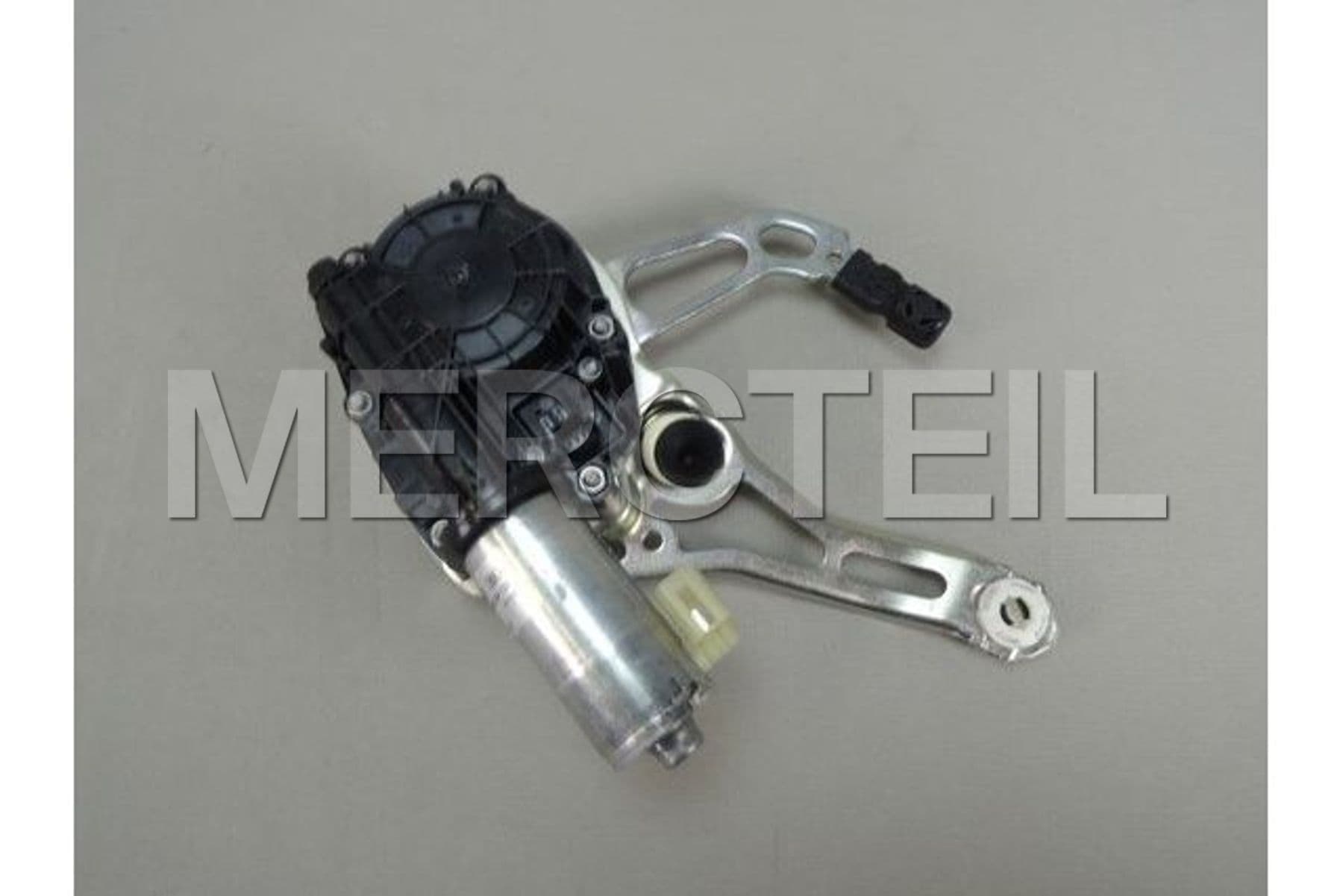 Buy the spare part Mercedes-Benz A2058200142 drive unit trunk lid