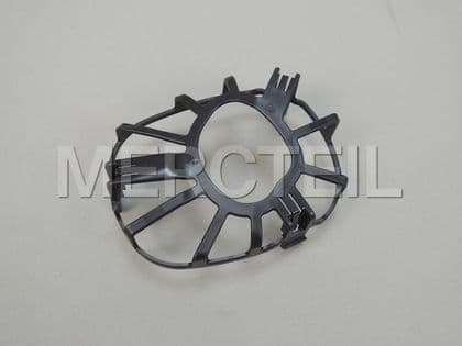 Buy the spare part Mercedes-Benz A2058200814 bracket