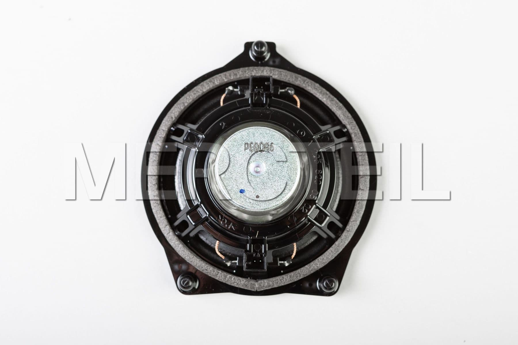 Buy the spare part Mercedes-Benz A205820560064 loudspeaker