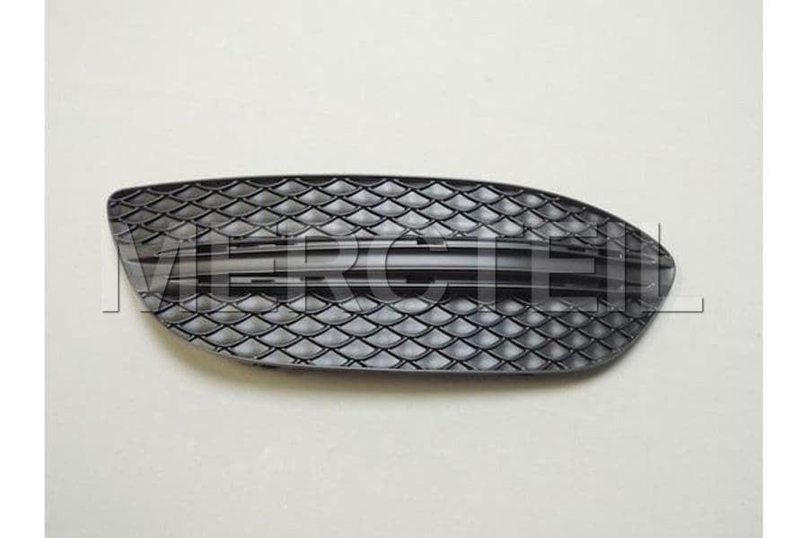 Buy the spare part Mercedes-Benz A2058851123 cover bumper area