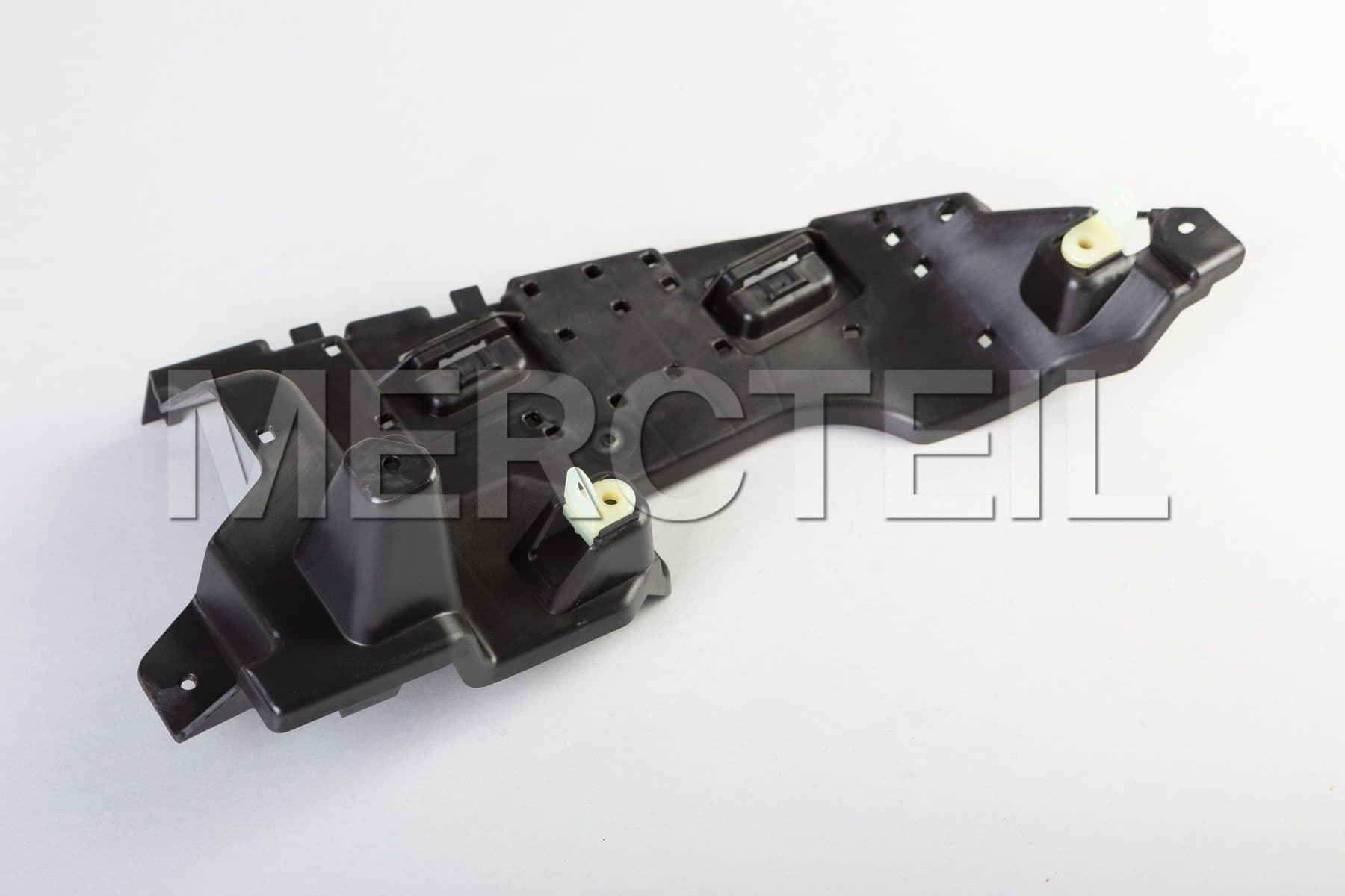 Buy the spare part Mercedes-Benz A2058859104 bumper holder