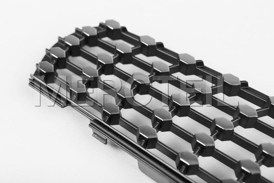 Buy the spare part Mercedes-Benz A2058882060 beam