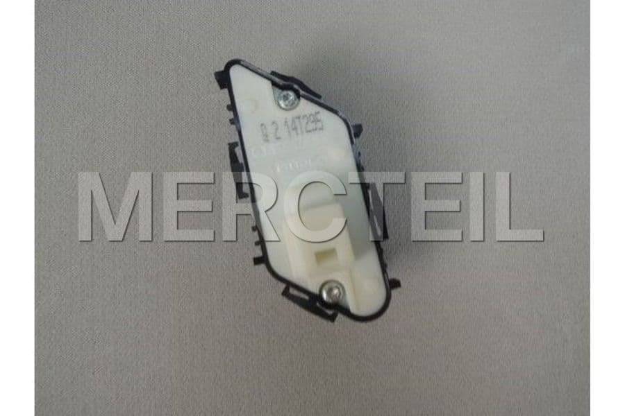 Buy the spare part Mercedes-Benz A20590552519107 switch block