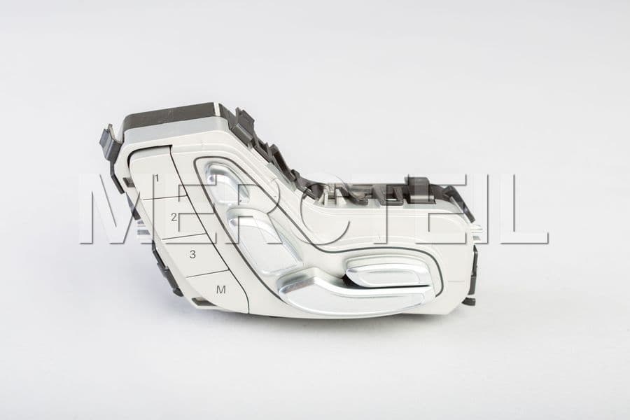 Buy the spare part Mercedes-Benz A20590566517N49 switch block