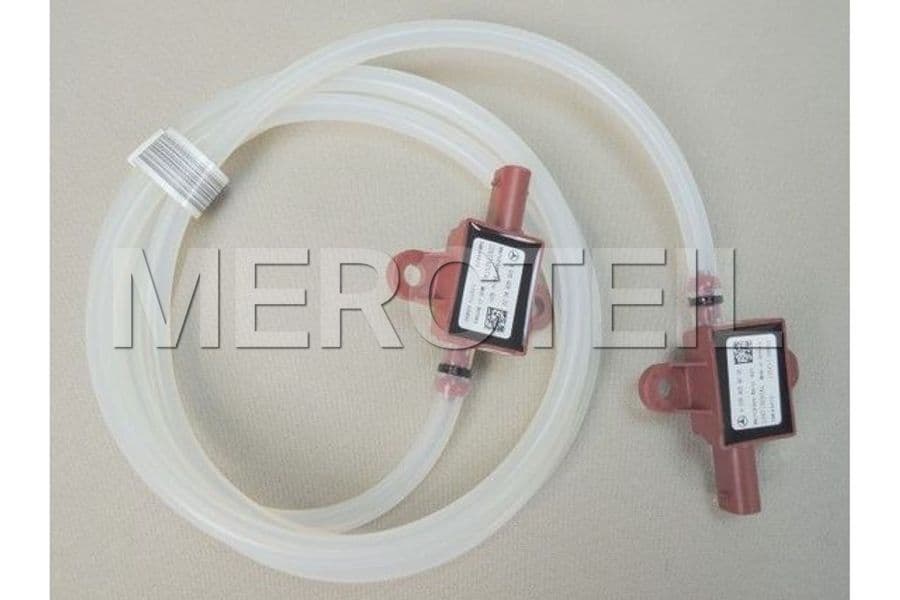 Buy the spare part Mercedes-Benz A2059059000 pressure sensor