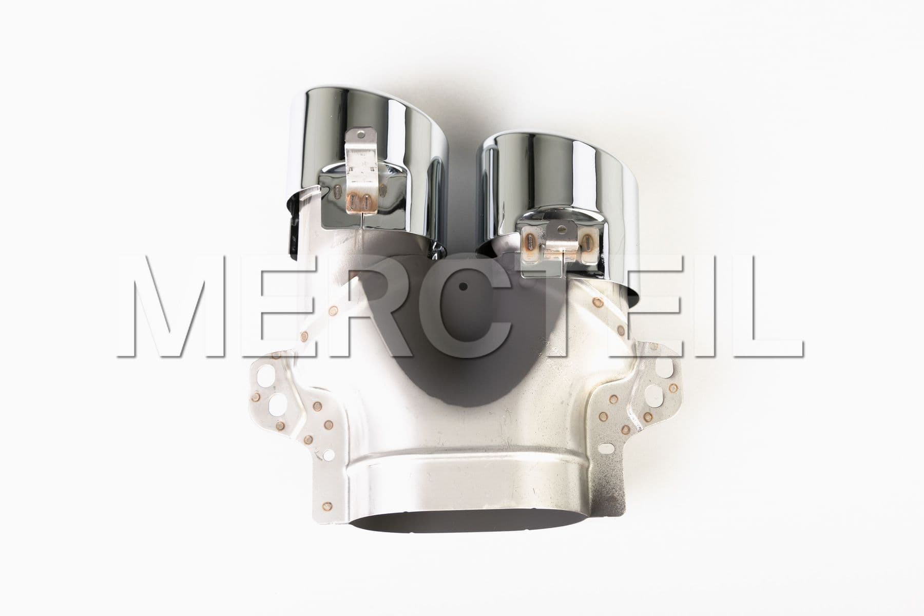 Buy the spare part Mercedes-Benz A2064900502 tailpipe trim