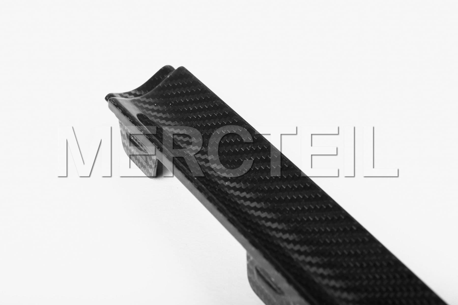 Buy the spare part Mercedes-Benz A2068853605 trim strip