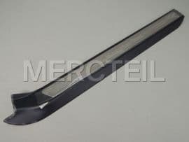 Buy the spare part Mercedes-Benz A20768001359051 rail