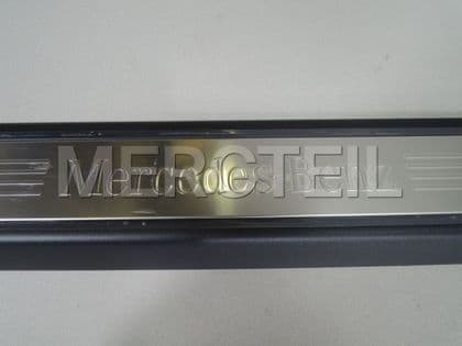 Buy the spare part Mercedes-Benz A20768049019051 cover rail