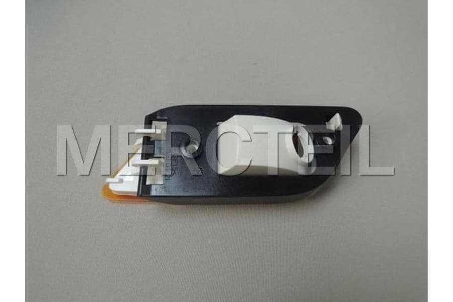 Buy the spare part Mercedes-Benz A2078200321 blinker lamp