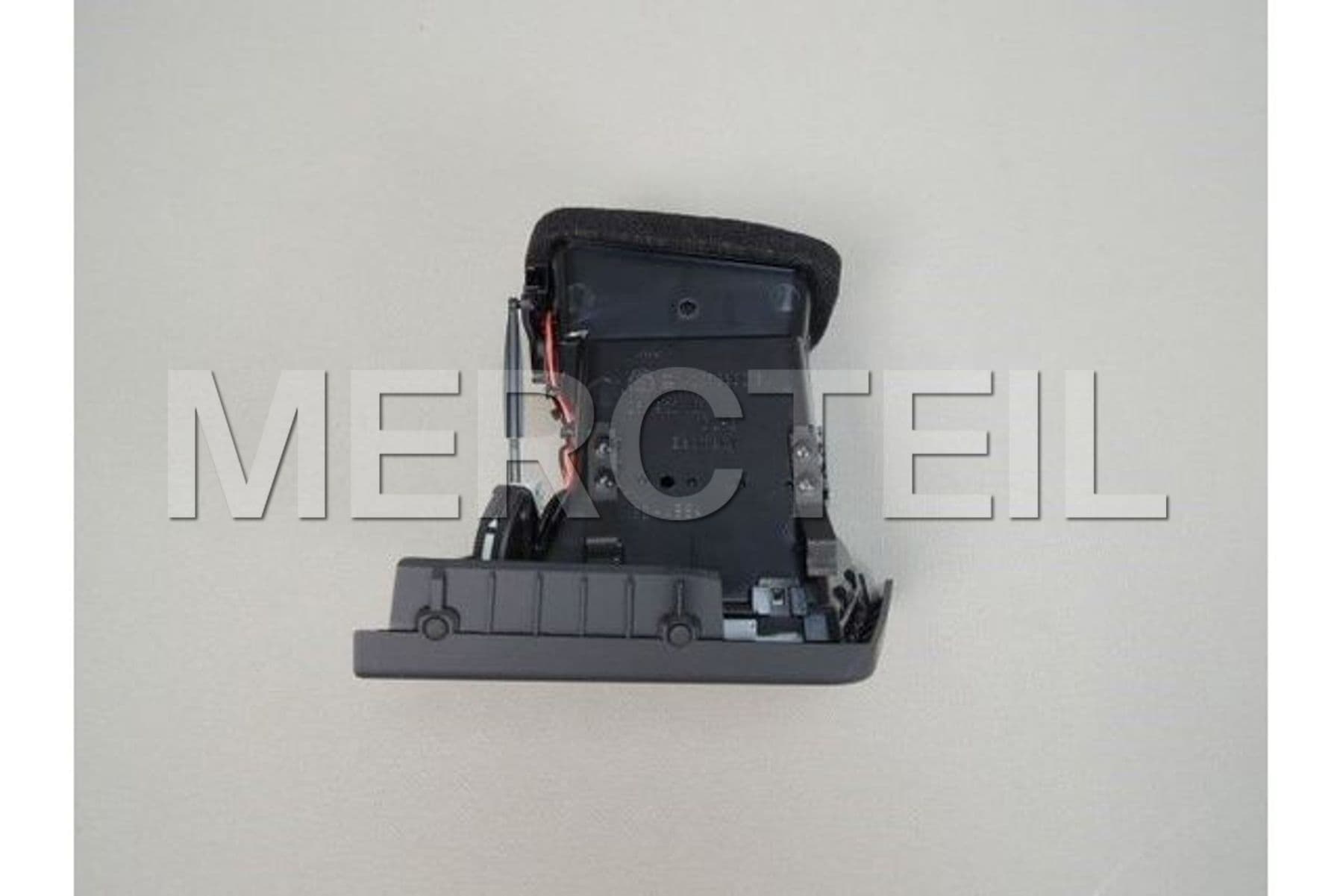 Buy the spare part Mercedes-Benz A20783009549116 air nozzle